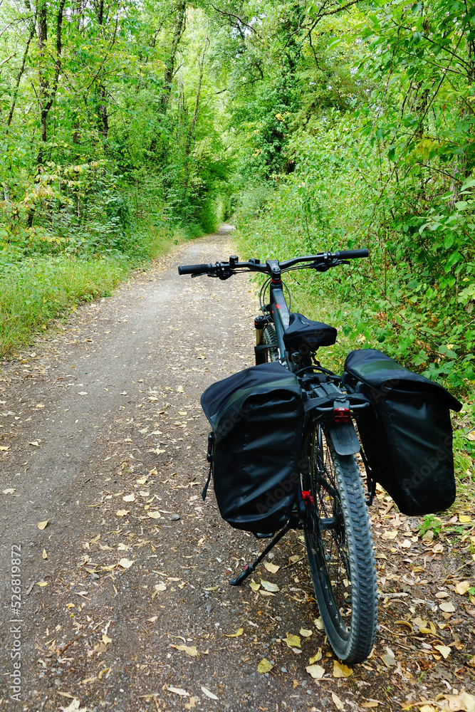 Un vélo, mode de transport écologique et durable pour pratiquer un ...