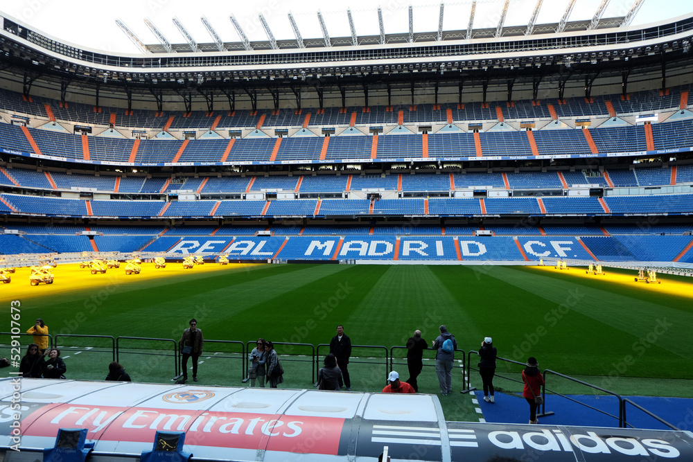Exterior architecture and building design at 'Santiago Bernabéu Stadium ...