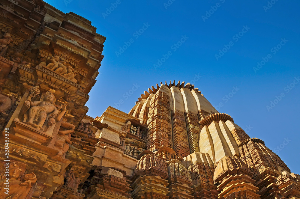 Fotografie Top of Kandariya Mahadeva Temple, dedicated to Lord Shiva ...