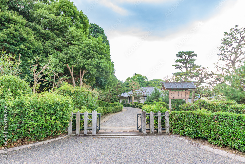 Kondayama Kofun of the World Heritage Site "Mozu-Furuichi Kofun Group ...