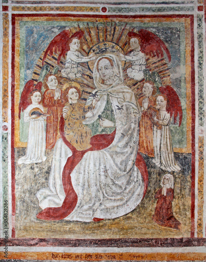 Maria incoronata dagli Angeli. Affresco nella chiesetta dei Santi ...