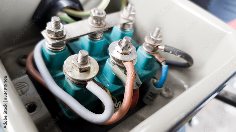 Connection the cable terminals power induction motor three phase ...