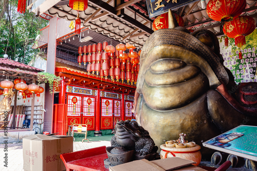 "Si Hai Long Wang" temple (Four Dragon King) is a famous chinese temple ...