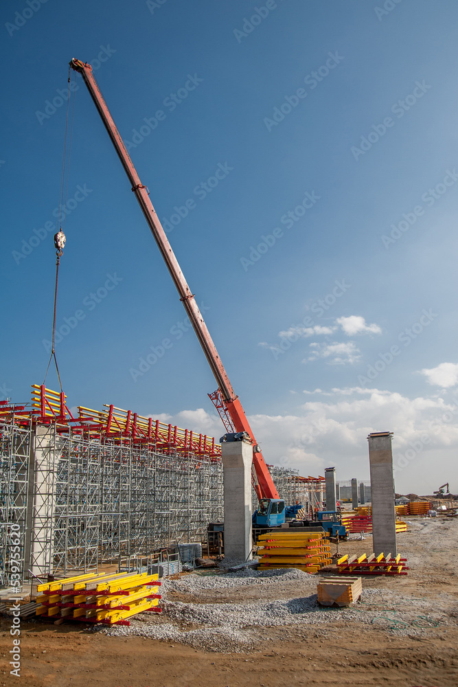 Beam transom system and scaffolding and cran at bridge construction ...