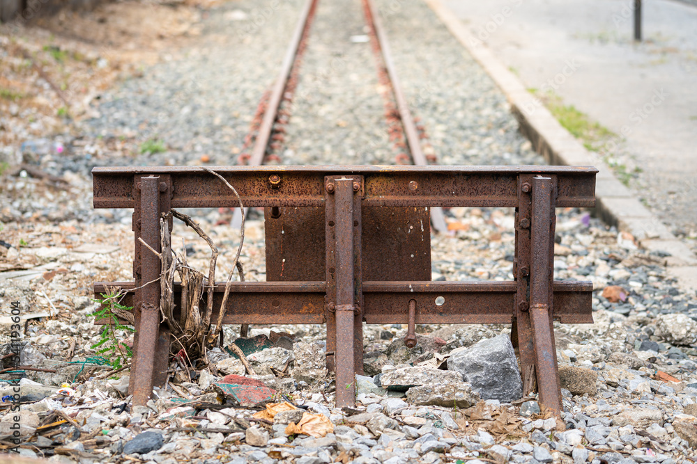 limit, shoe, clamp, border, movement, pillar, brake, protection, hinder ...