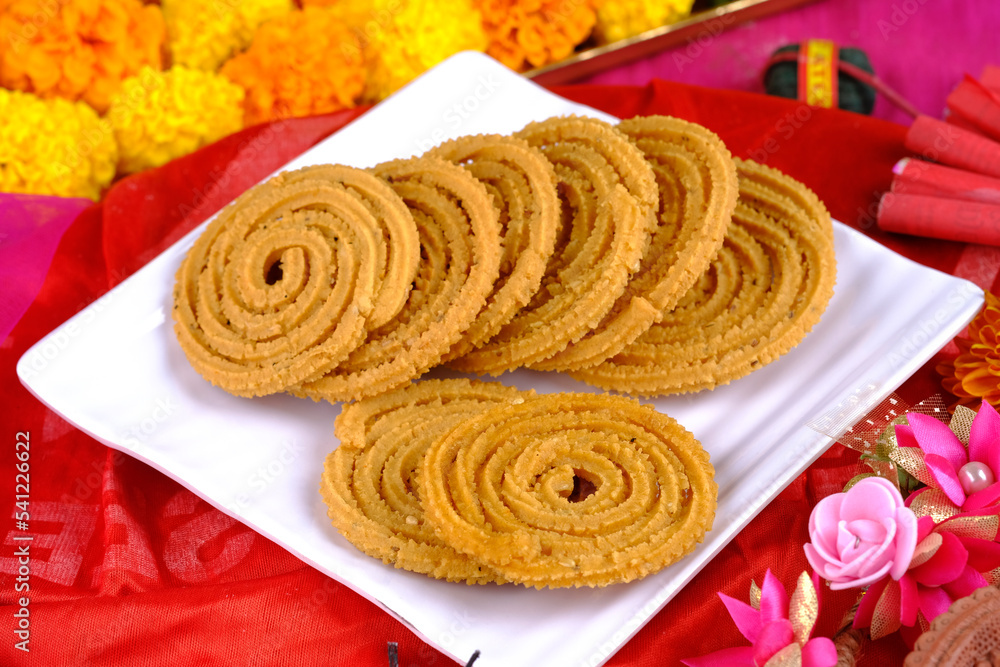 Photo Stock Traditional Indian Diwali snacks Chakali, murukku, Indian ...