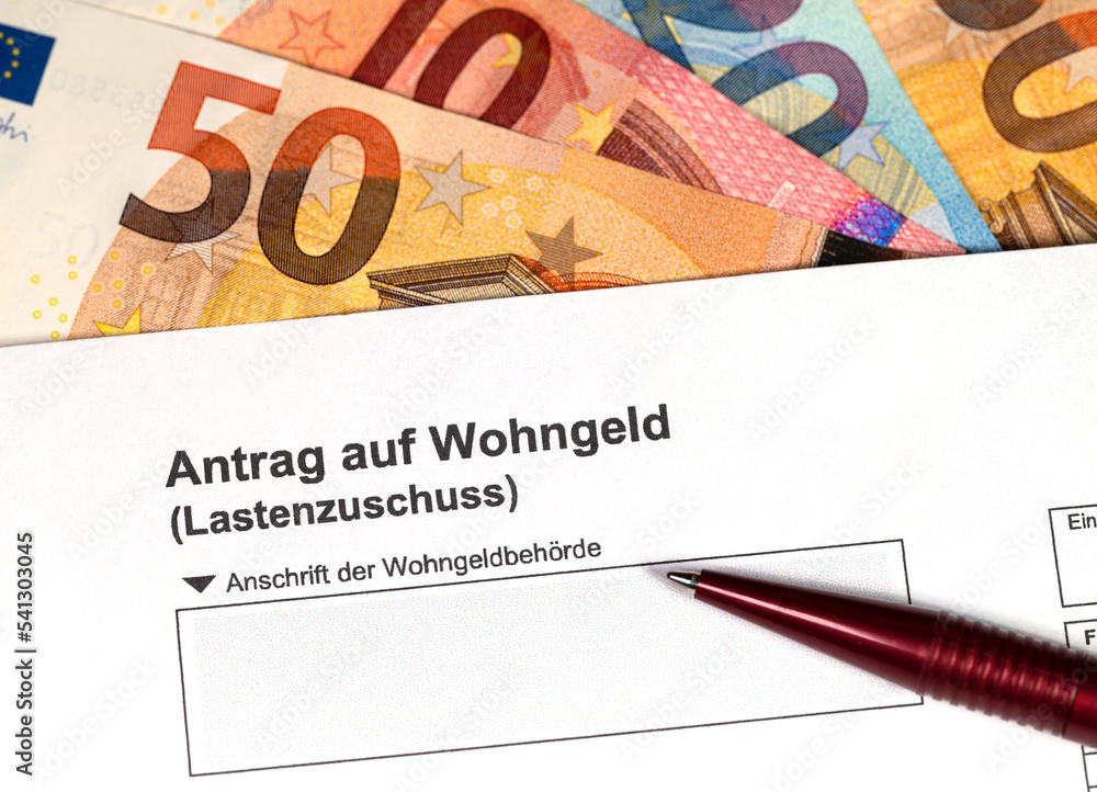 Formular für den Antrag auf Wohngeld Stock Photo | Adobe Stock