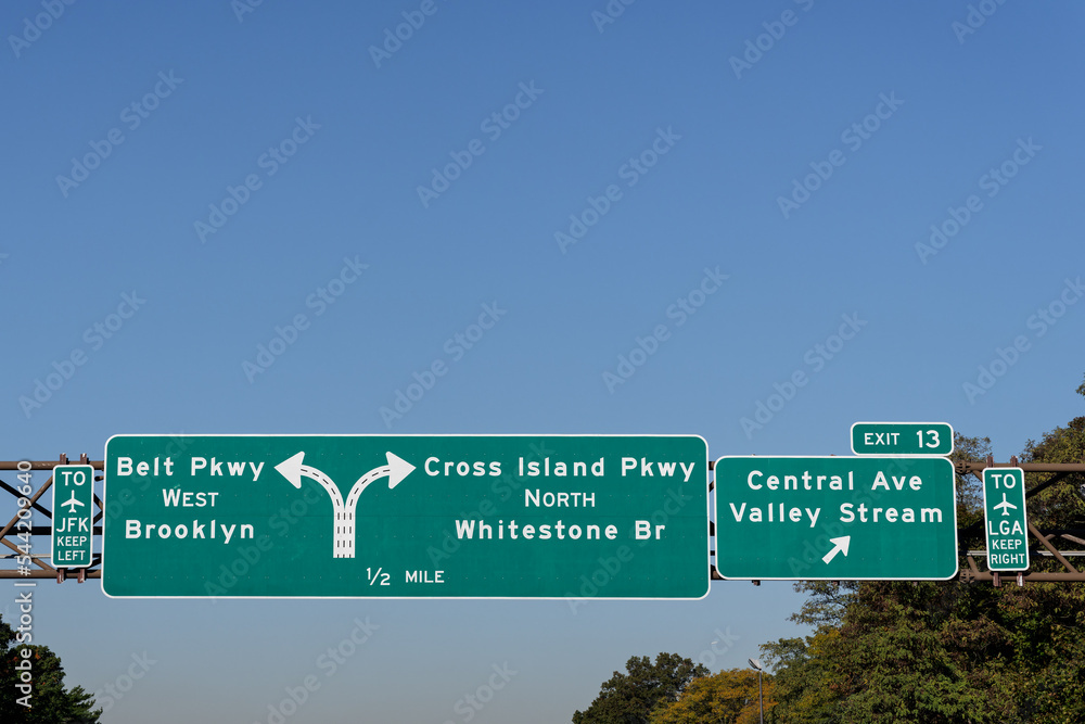 Southern State Parkway to Belt Parkway West for Brooklyn and JFK ...