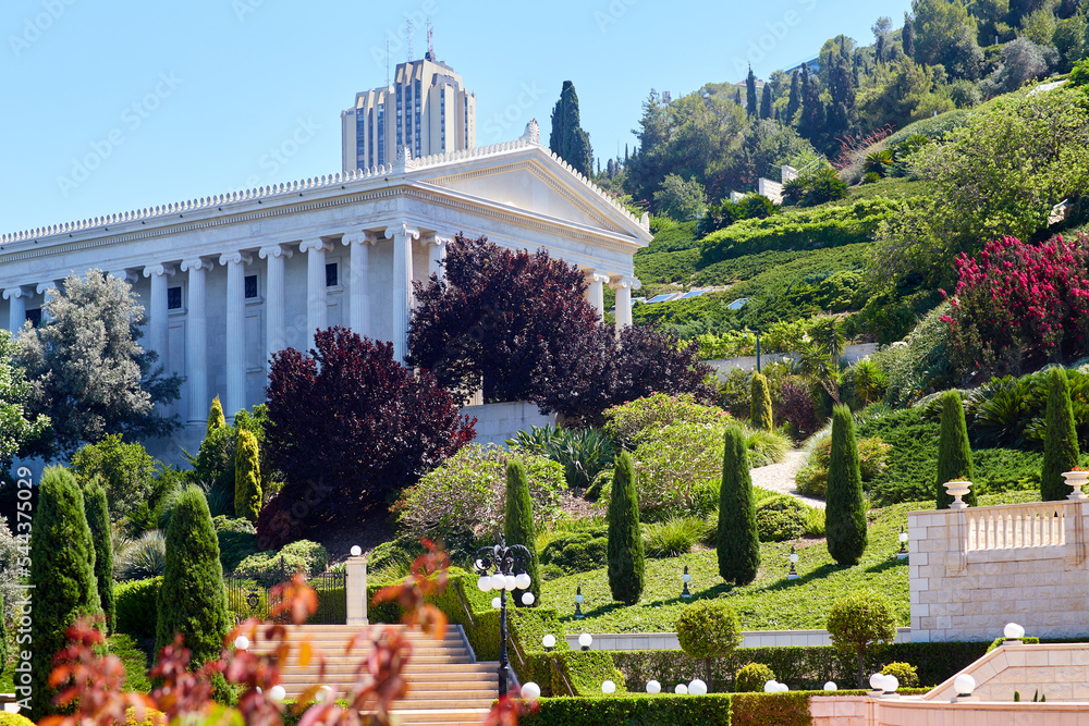 Fotografie On the territory of the Bahai Gardens in the city of Haifa ...