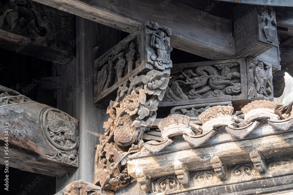 The exquisite wood carvings of Chinese Hui-style architecture, the ...