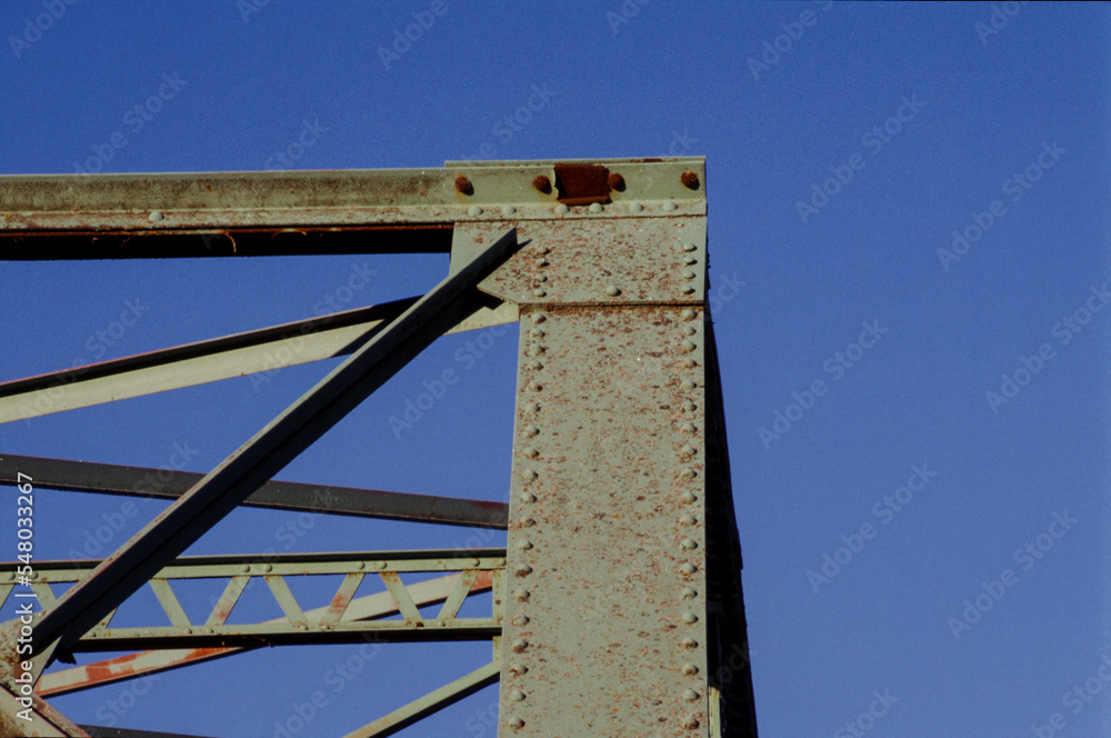 Upper structure of Tavener's Bridge, an old, green, lost truss bridge ...