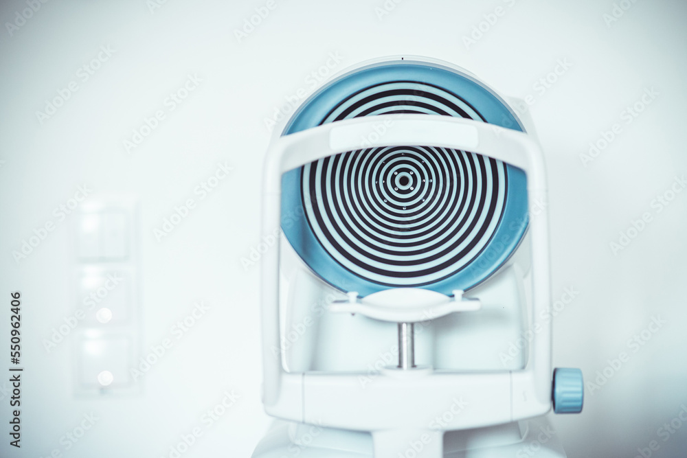 Optical biometer and full corneal topographer. measures axial length ...
