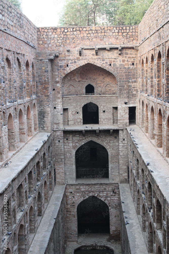 Foto de Stock Delhi, India - June 2, 2004: Agrasen ki Baoli is also ...