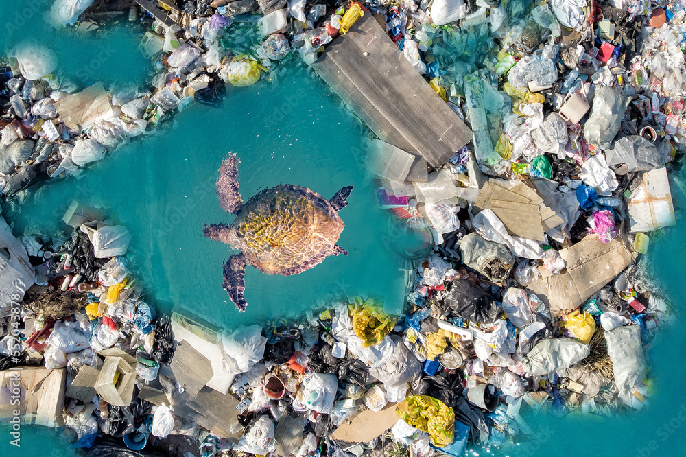 Stock-Foto „Concept global issue environmental of plastic pollution ...