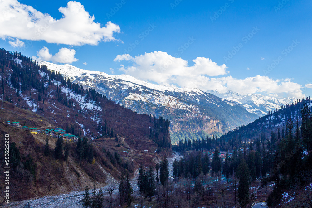 Manali, Himachal Pradesh. Panoramic views of Himalayas. Natural beauty ...