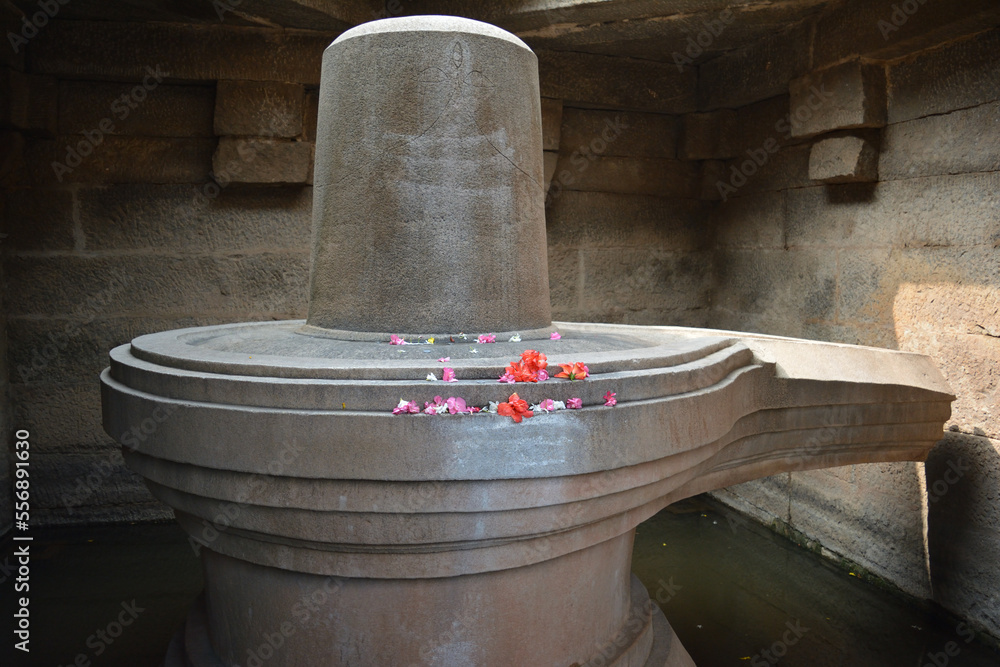 Badavi Linga Shiva temple Hampi. Historical monuments at Hampi. Hindu ...