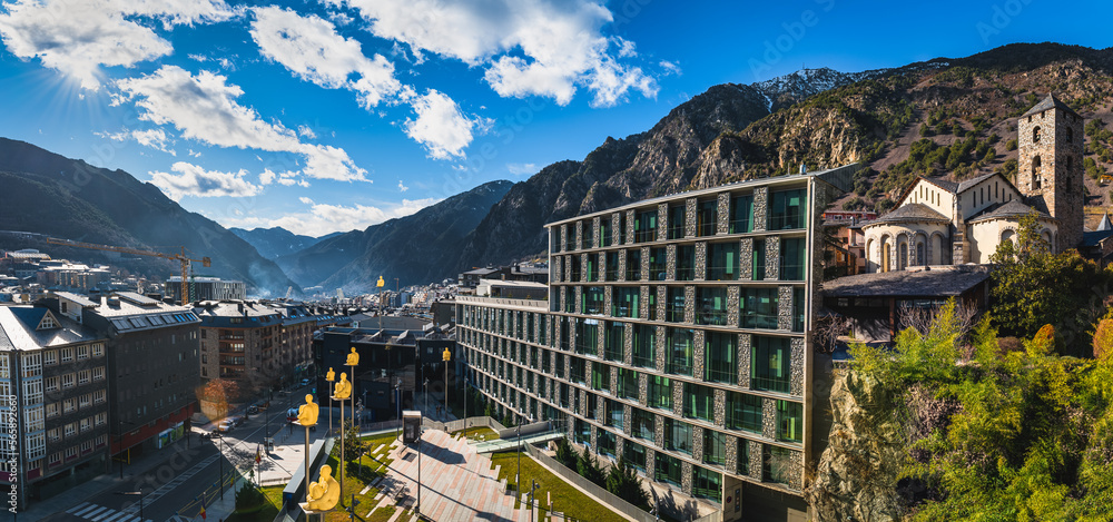 Foto de Stock Cityscape of Andorra la Vella capita city of Andorra wit ...