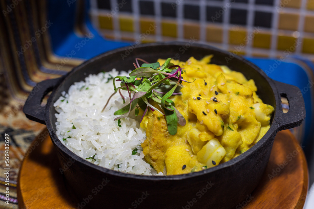 Plato de comida típica del Perú, en las fotos se puede apreciar el Arte ...