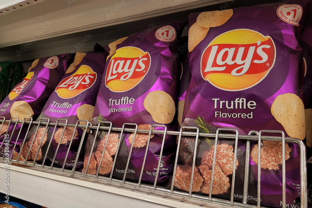 PENANG, MALAYSIA - 27 JAN 2023: View various flavoured of lay's potato ...