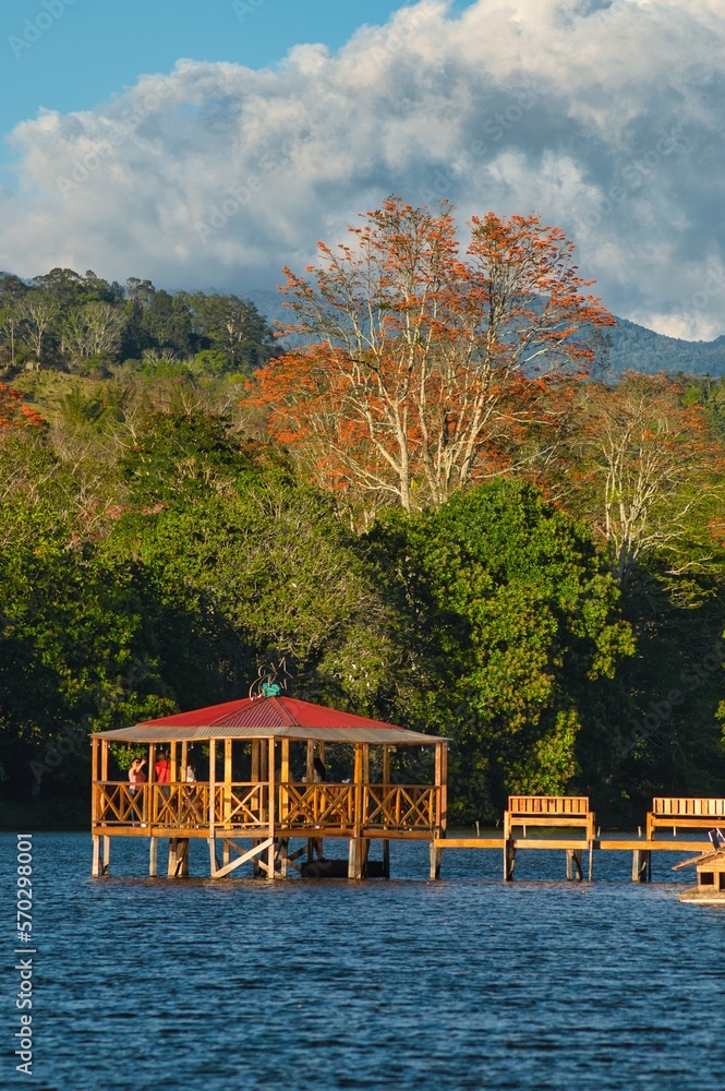 Lago de Rio Sereno provincia de Chiriquí en la República de Panamá ...