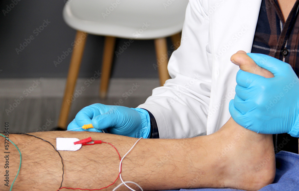 Electromyography in the lower limbs, graphic recording technique of the ...