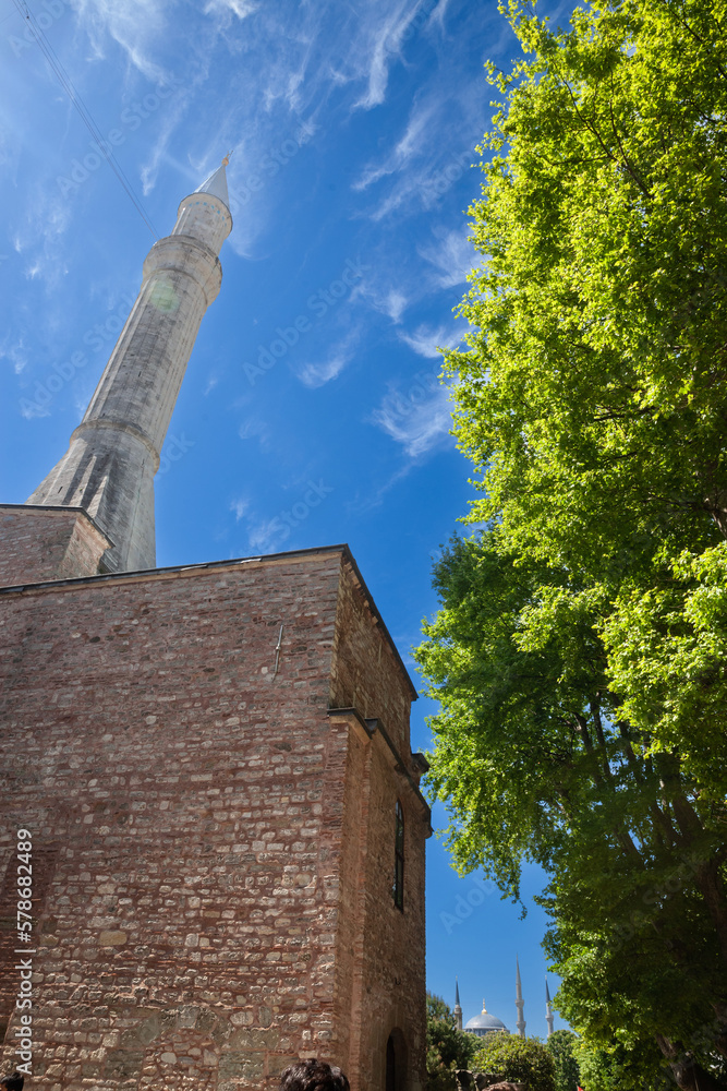 ภาพถ่าย Stock Detail of a Minaret of AyaSofya camii mosque, also called ...