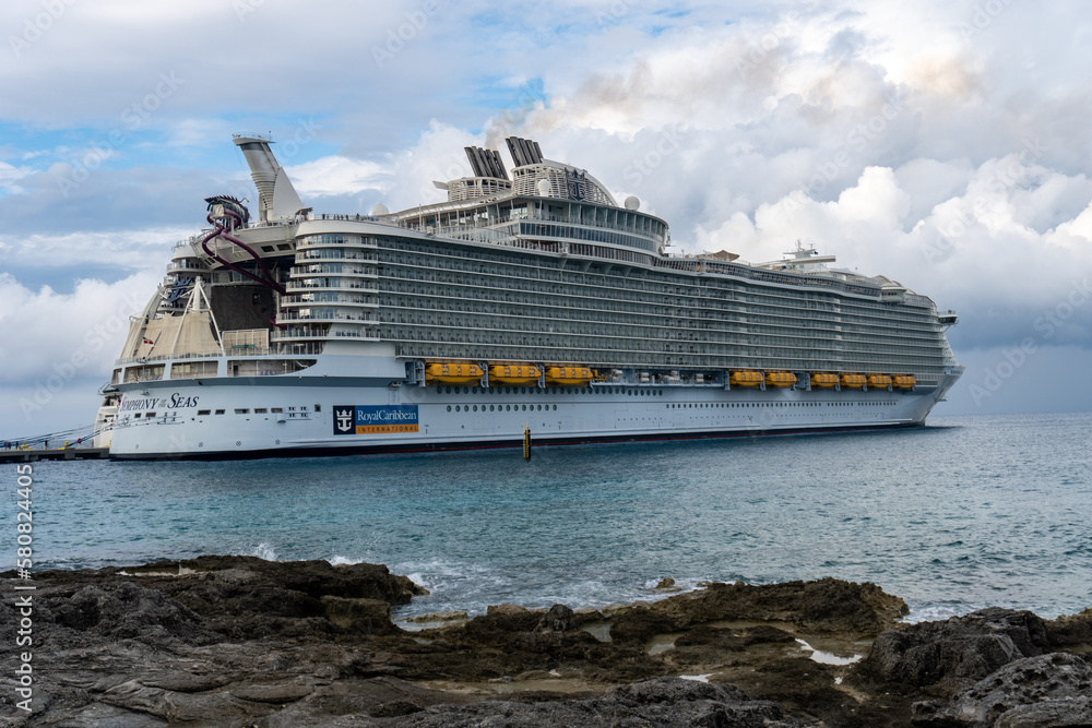Coco Cay, Bahamas: Symphony of the Seas cruise ship. Operated by Royal ...
