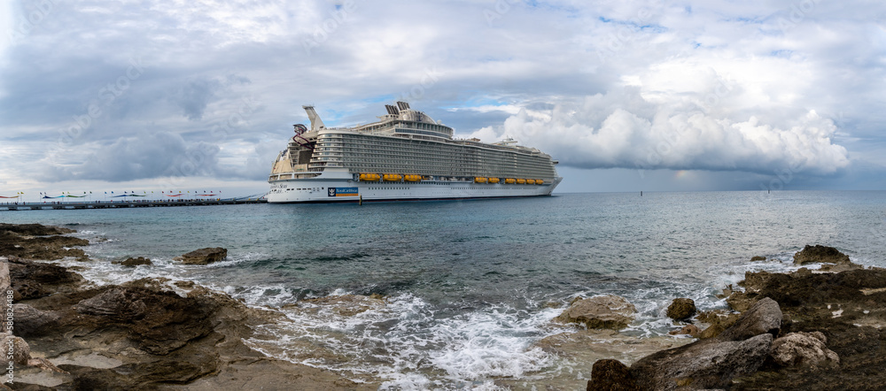 Coco Cay, Bahamas: Symphony of the Seas cruise ship. Operated by Royal ...
