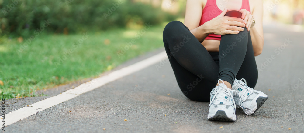 adult woman with muscle pain during running. runner have knee ache due ...