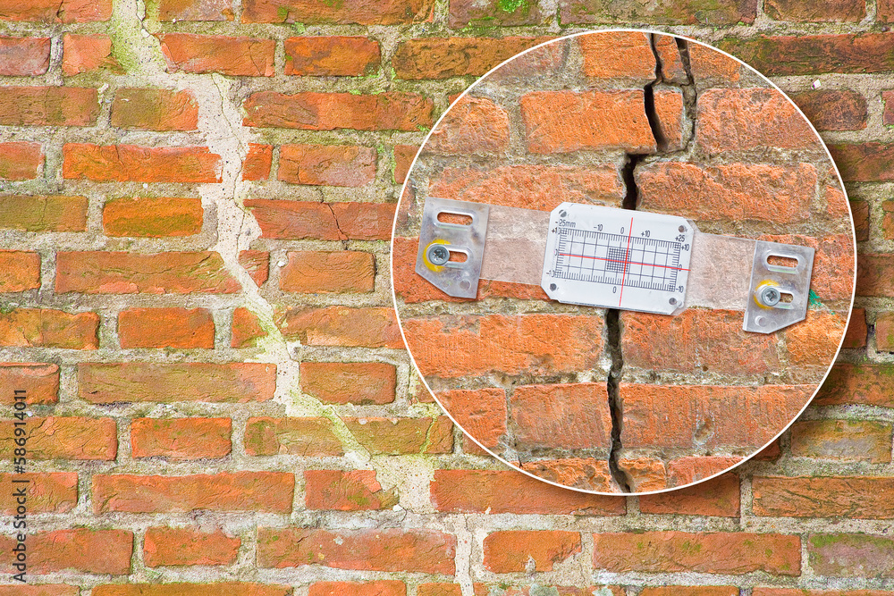 Building movement and crack monitoring equipment with plastic ...