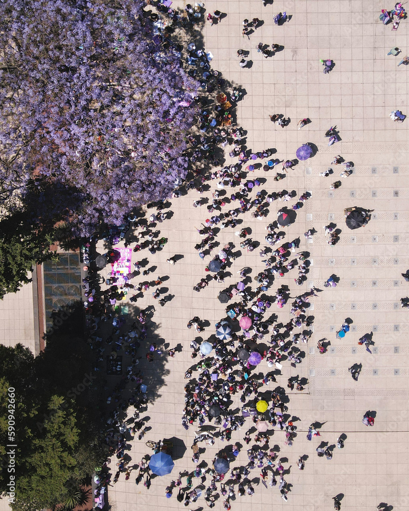 Aéreas vista desde un dron de la explanada del monumento de revolución ...