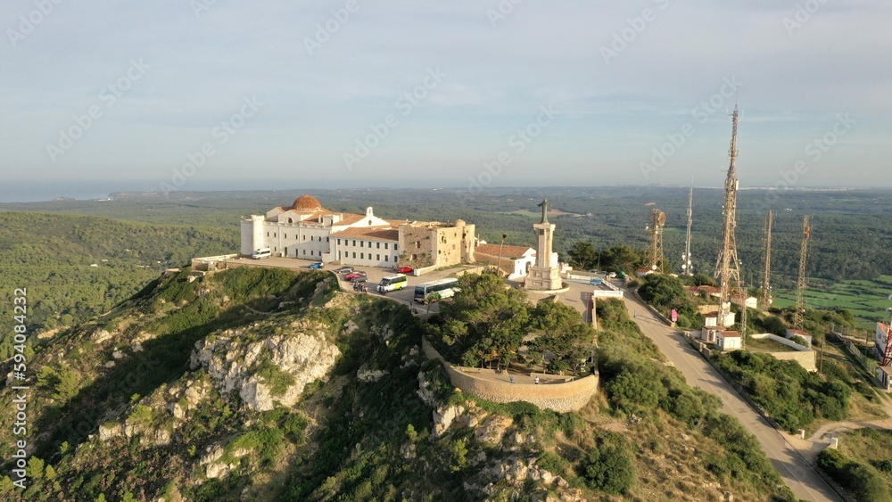 abbaye et église au sommet du monte toro sur l'île de Minorque aux ...