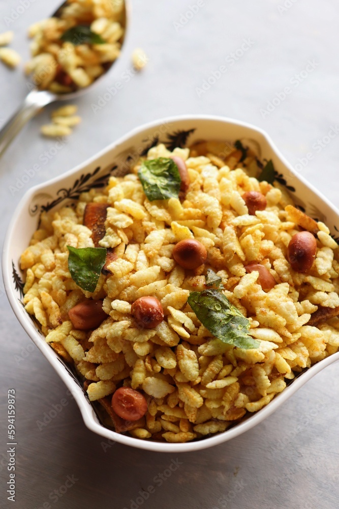 Jada Poha Namkeen Chivda or Thick Pohe Chiwda. Diwali special savory ...