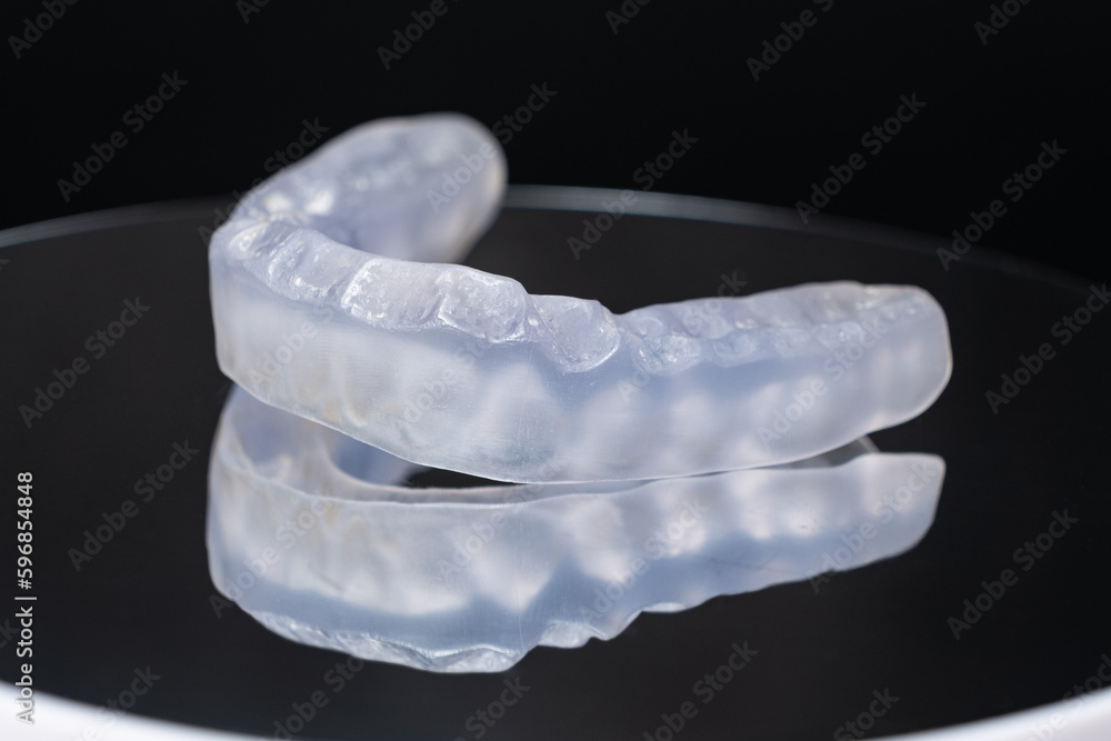 Dental mouthguard, splint for the treatment of dysfunction of the ...