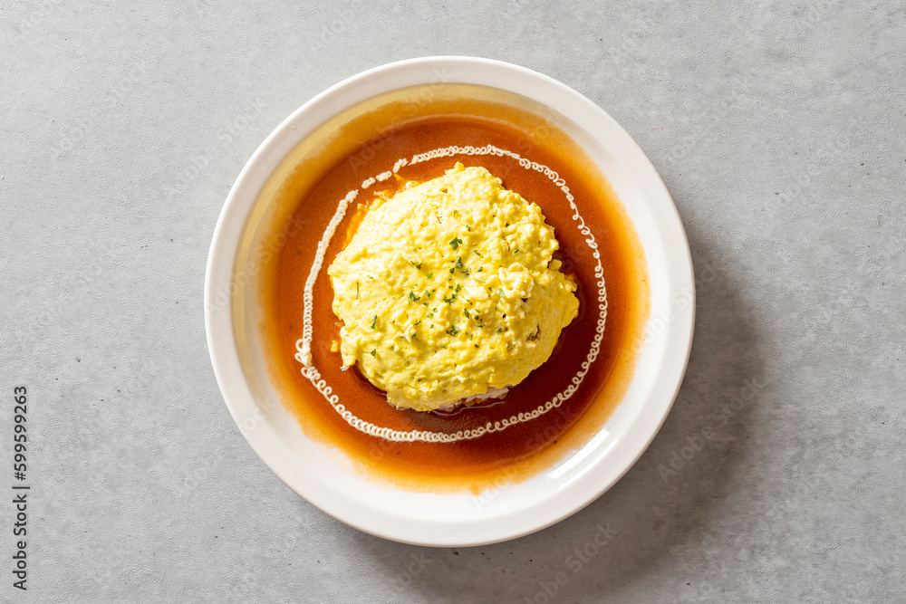 Korean food dish meal Lunch box kimchi fried rice Omurice Sori Garlic ...