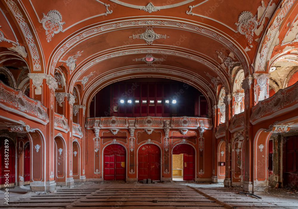 Exploring the Historic Abandoned Red Cinema and Abandoned Red Theatre ...