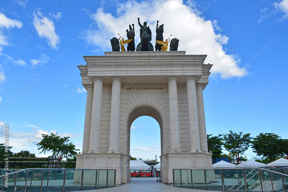 Arco de Emperador monument at Arcovia city in Pasig, Philippines Stock ...