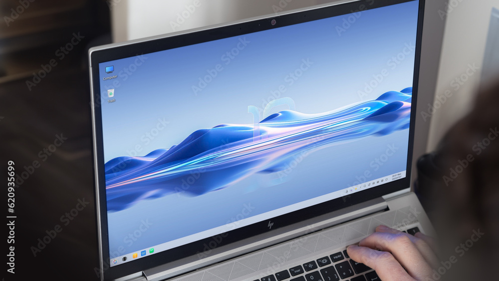 July 7th 2023 the screen of operating system OpenKylin installed on a ...