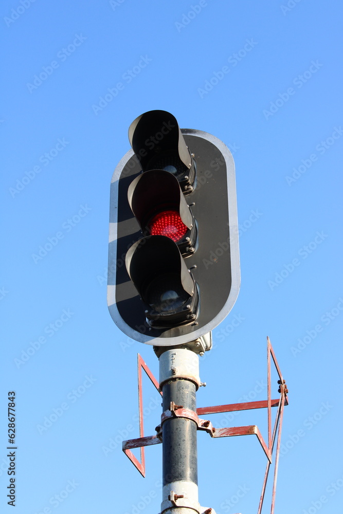 semáforo en rojo, parar, semáforo de tren, señalización, señal luminosa ...