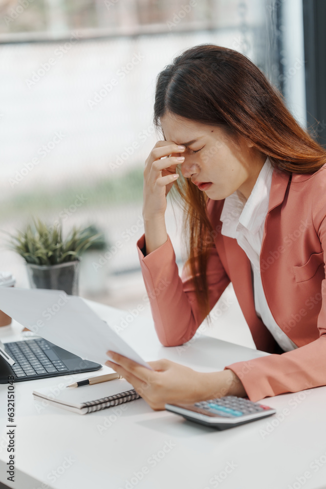 Businesswoman and stress, How can they fight it? Pain, including back pain, Acne and other skin ...