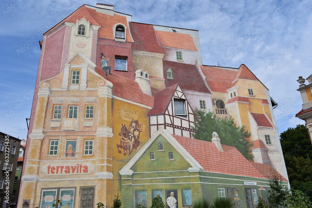Mural Srodka landmark in Poznan town, 3D paintings on the wall of ...