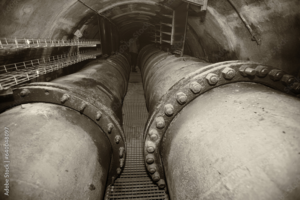 Two large-diameter pipeline lines for the supply of drinking water in ...