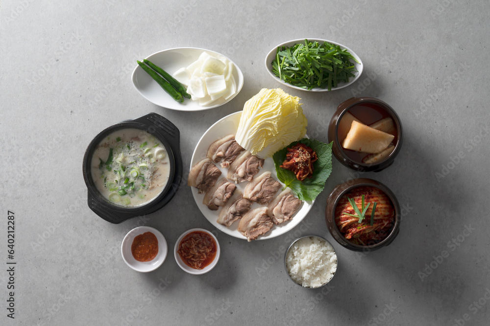 Korean food dish Boiled pork set, boiled pork, sundae, beef bone soup ...