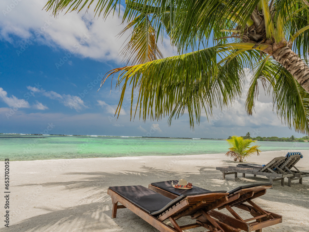 Malediven, Urlaub unter Palmen. Stock Photo | Adobe Stock