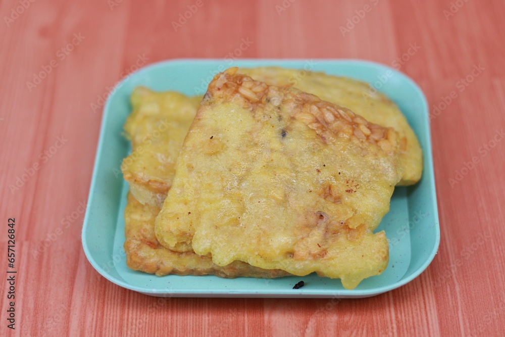 Mendoan a unique traditional food from Purwokerto City or Banyumas ...