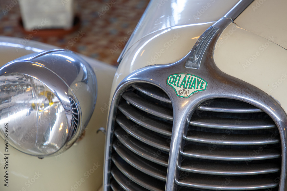 Delahaye logo brand and text sign french car automobile grille radiator ...