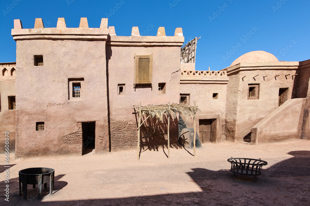 Traditional Moroccan architecture in desert environment Moroccan mud ...