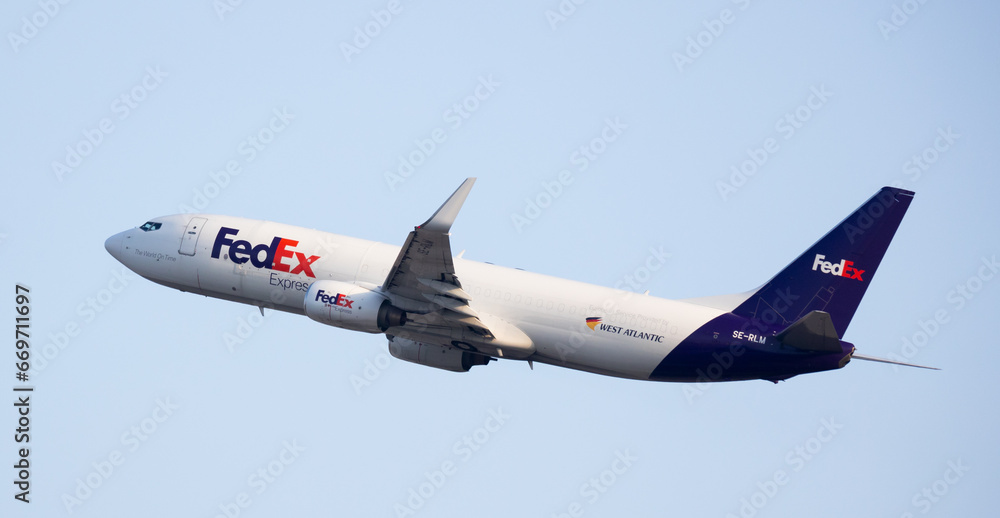 BARCELONA, SPAIN - AUGUST 18, 2023: Aircraft of FedEx Express West ...