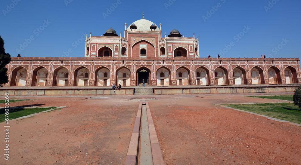 Humayun's tomb is the tomb of the Mughal Emperor Humayun in Delhi ...