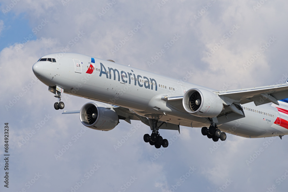Foto de Stock American Airlines Boeing 777 with registration N724AN ...